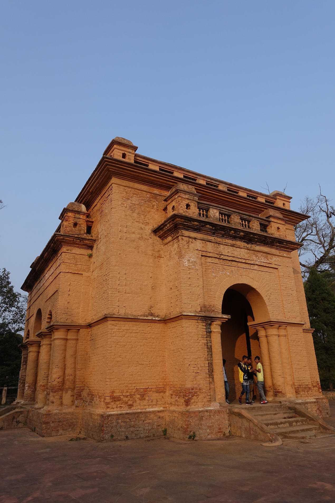 Like the blue wind: 252일차 - Kangla fort 그리고 현지인 화되다 [Imphal]