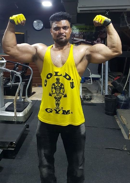 world bodybuilders pictures: mister karachi participant bodybuilder ...