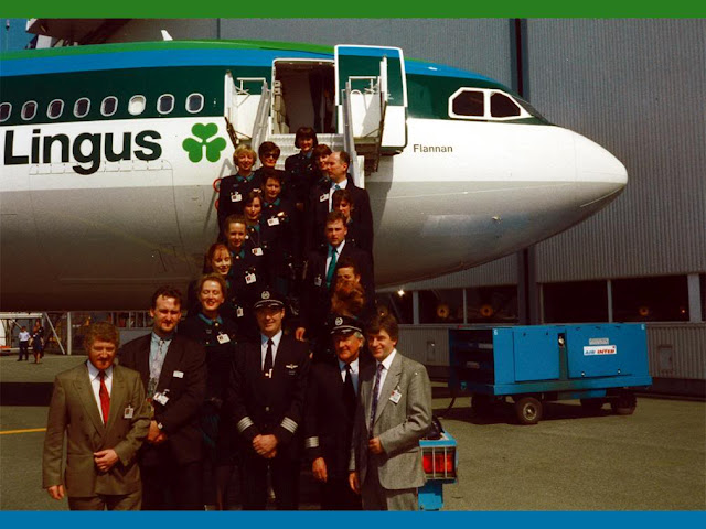 Cabin Crew Photos: Aer Lingus Flight Attendant Uniforms