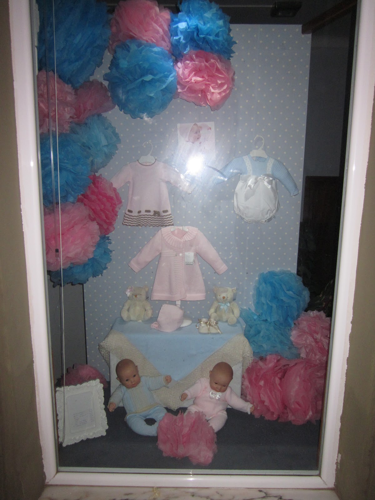 SELO BABY BOUTIQUE INFANTIL: DOS ESCAPARATES DISTINTOS, DOS ESTILOS ...