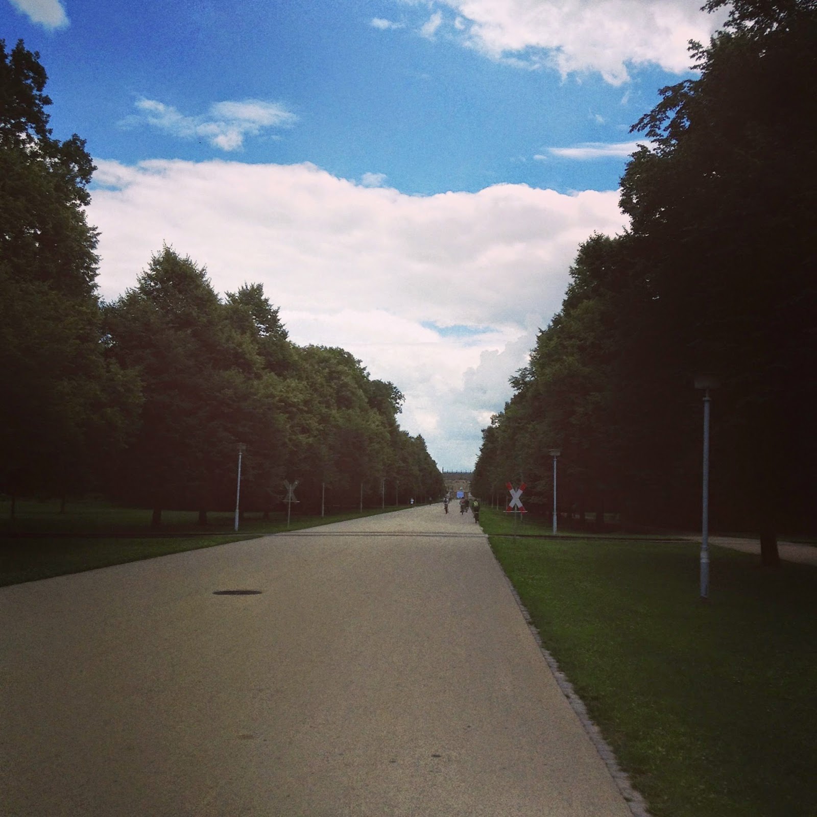 Visitons Dresde - Part 3 - Un petit tour de ville - LACN la musique et ...