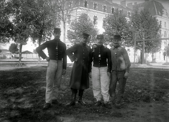 Interesting Vintage Photographs of Daily Life in Europe Before the ...
