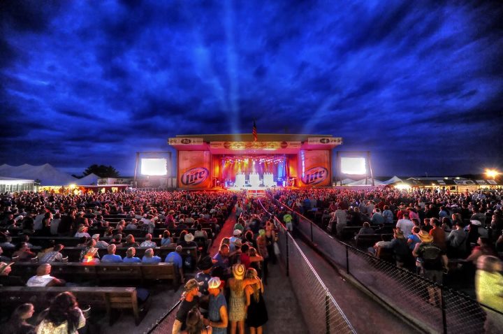 Linda's Urban Journey (and Other Adventures): And On to Country Fest in ...