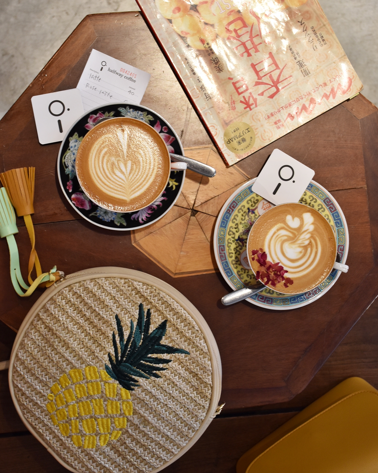 [香港咖啡店] 上環Cafe | 半路咖啡Halfway Coffee：滿載老香港情懷 摩羅街特色咖啡小店 | 《早晨DAILY》