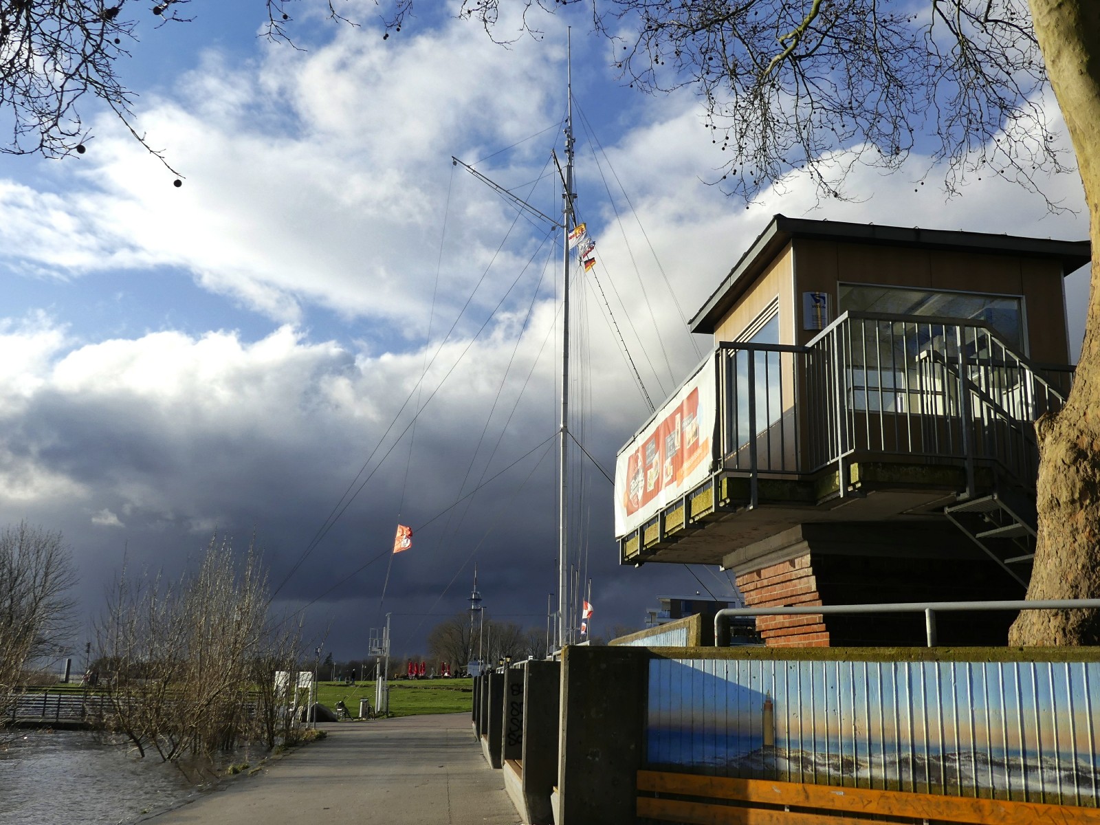 Fotografie....: Der Himmel über Wedel