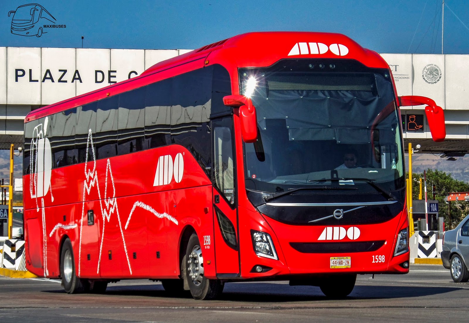 MAXIBUSES: AUTOBUSES DE ORIENTE (ADO)