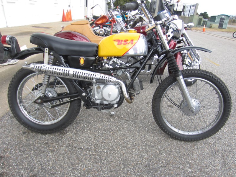 1969 Honda SL90: Modified Honda SL90's