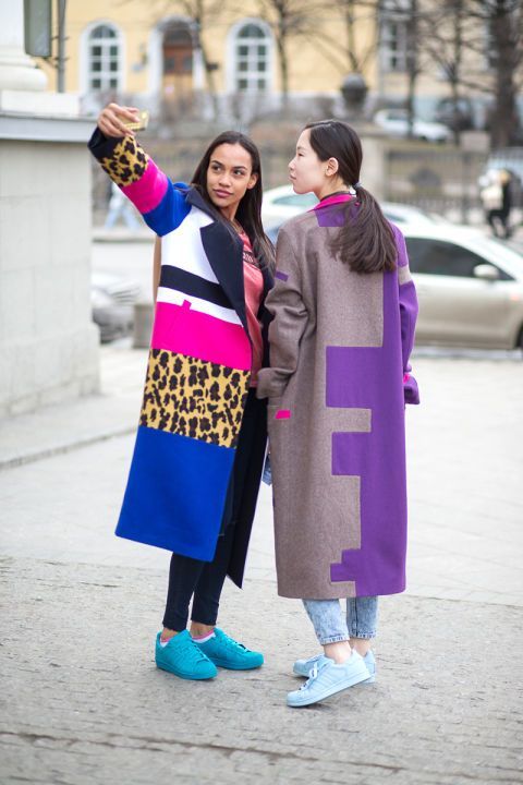 HOW TO WEAR BOLD PRINTED STATEMENT COATS - Miss Rich