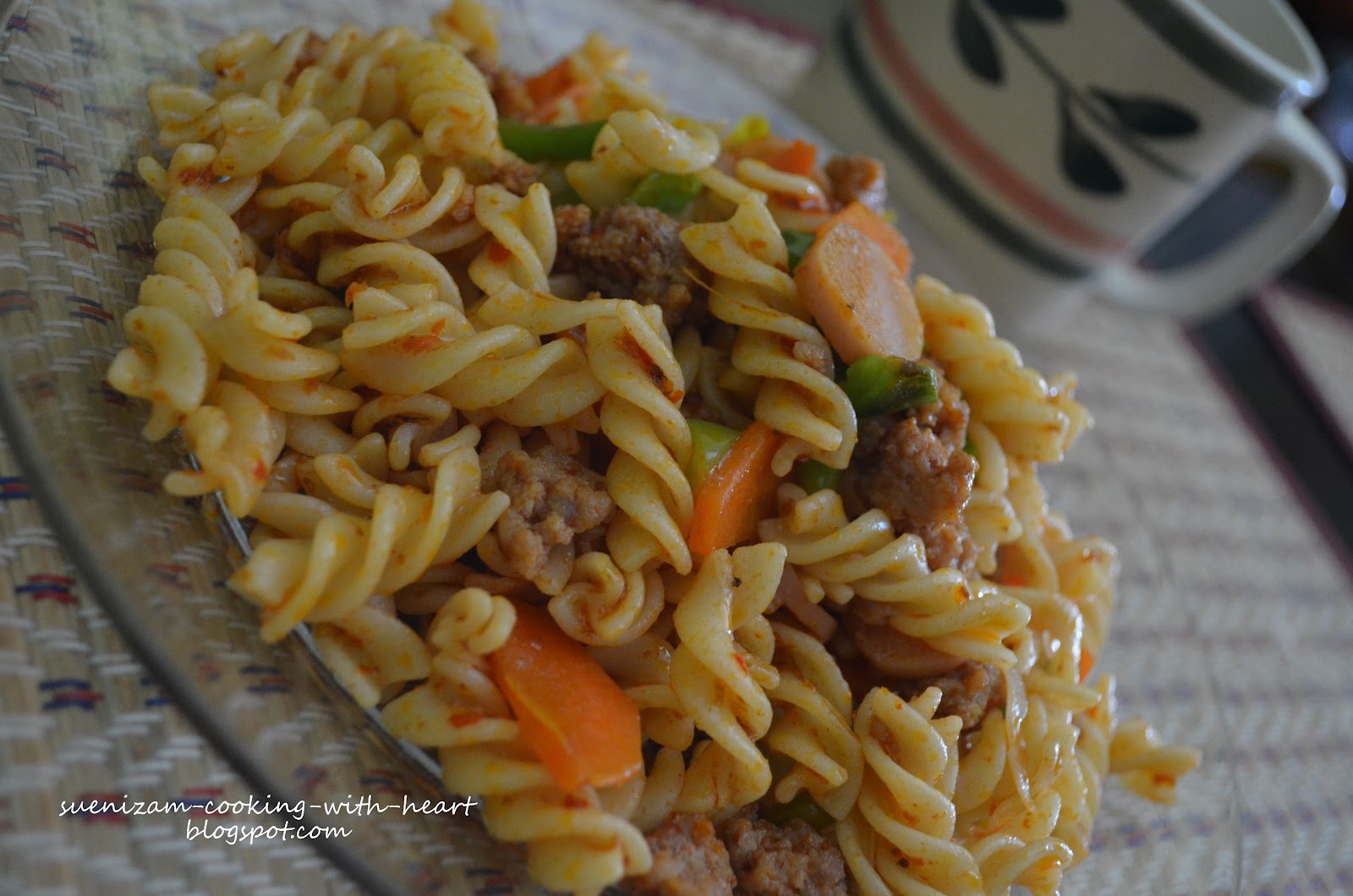 COOKING WITH HEART: Fried Spiral Pasta Malay Style