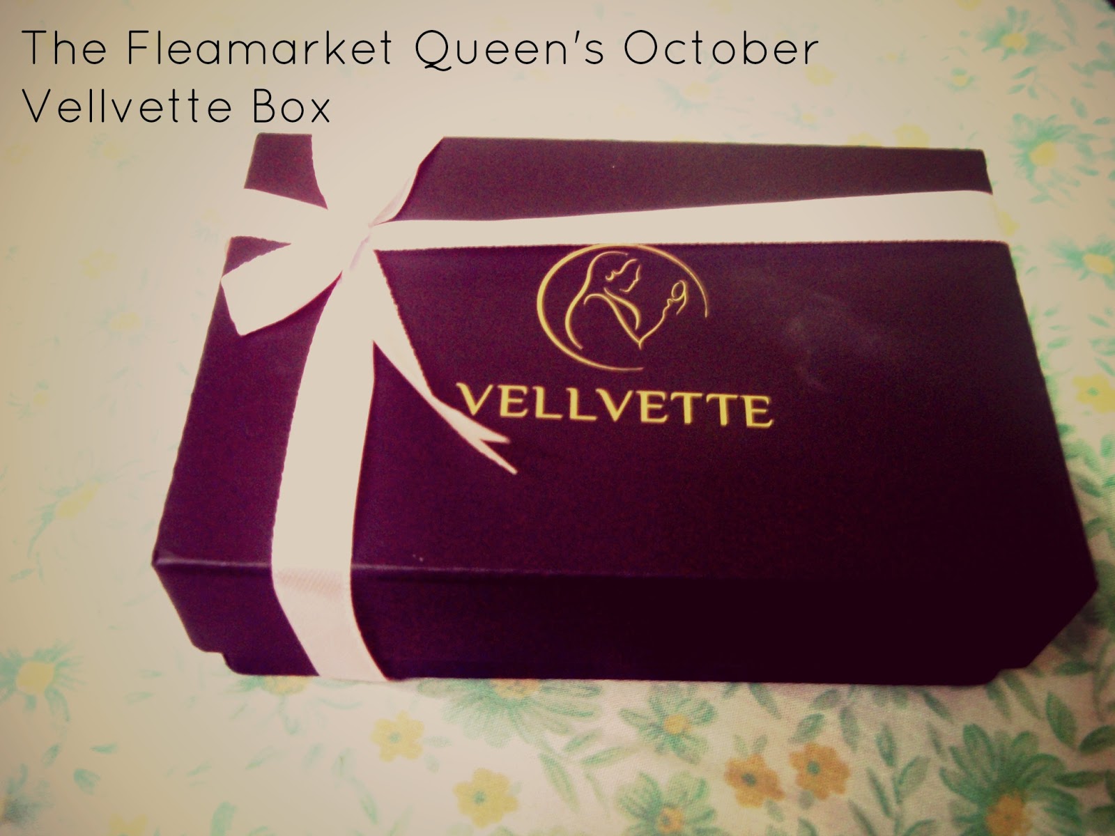 What is a VELLVETTE Box? ~ The Fleamarket Queen