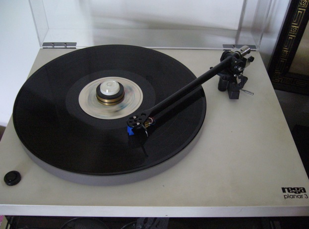 Enjoy life with LP's and Turntables: Comparison between Motor upgrade ...