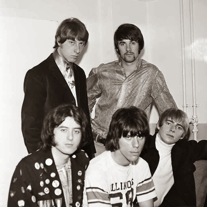 NOTICIAS Y EFEMERIDES MUSICALES Y DEL CINE: THE YARDBIRDS, UN 22 DE ...