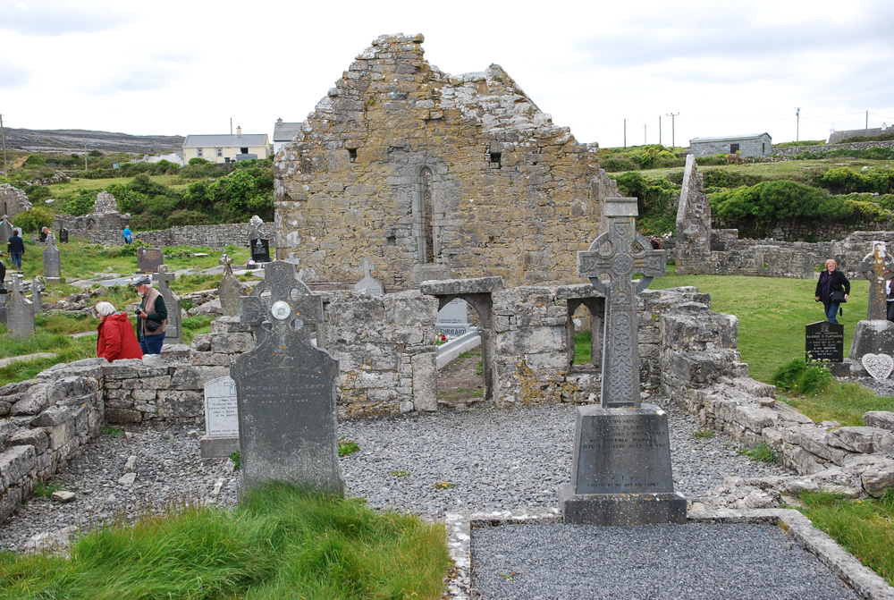 Footloose with Diana: Inis Mór - The Seven Churches
