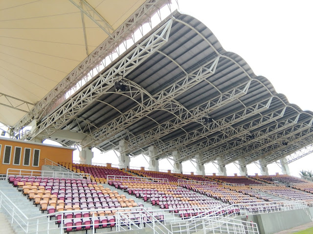 Khidmat pemasangan speaker baharu di Stadium UTM Skudai.