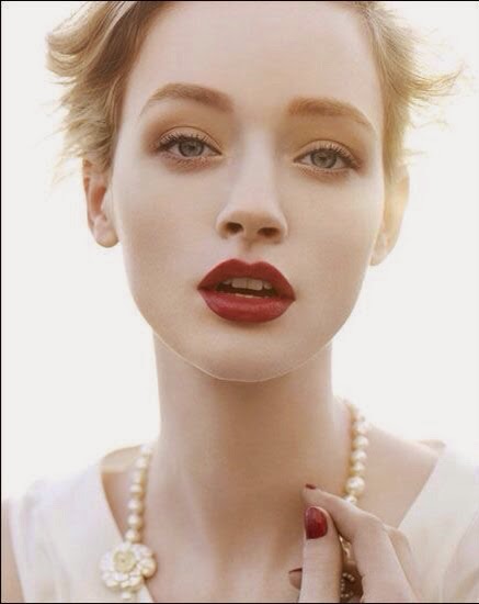 Hannah Twigg: Trend Makeup Analysis