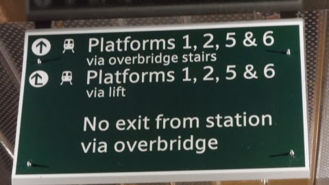 Railway Eye - the railway blog: Pointless signs - East Croydon