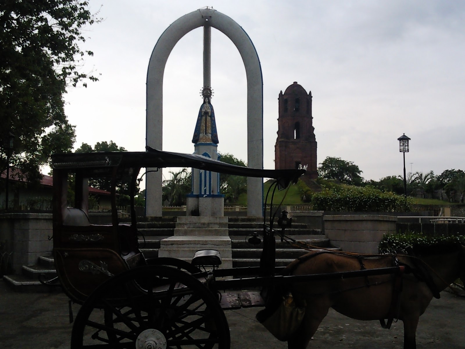 Must-See Sites of Vigan - Walking the Earth