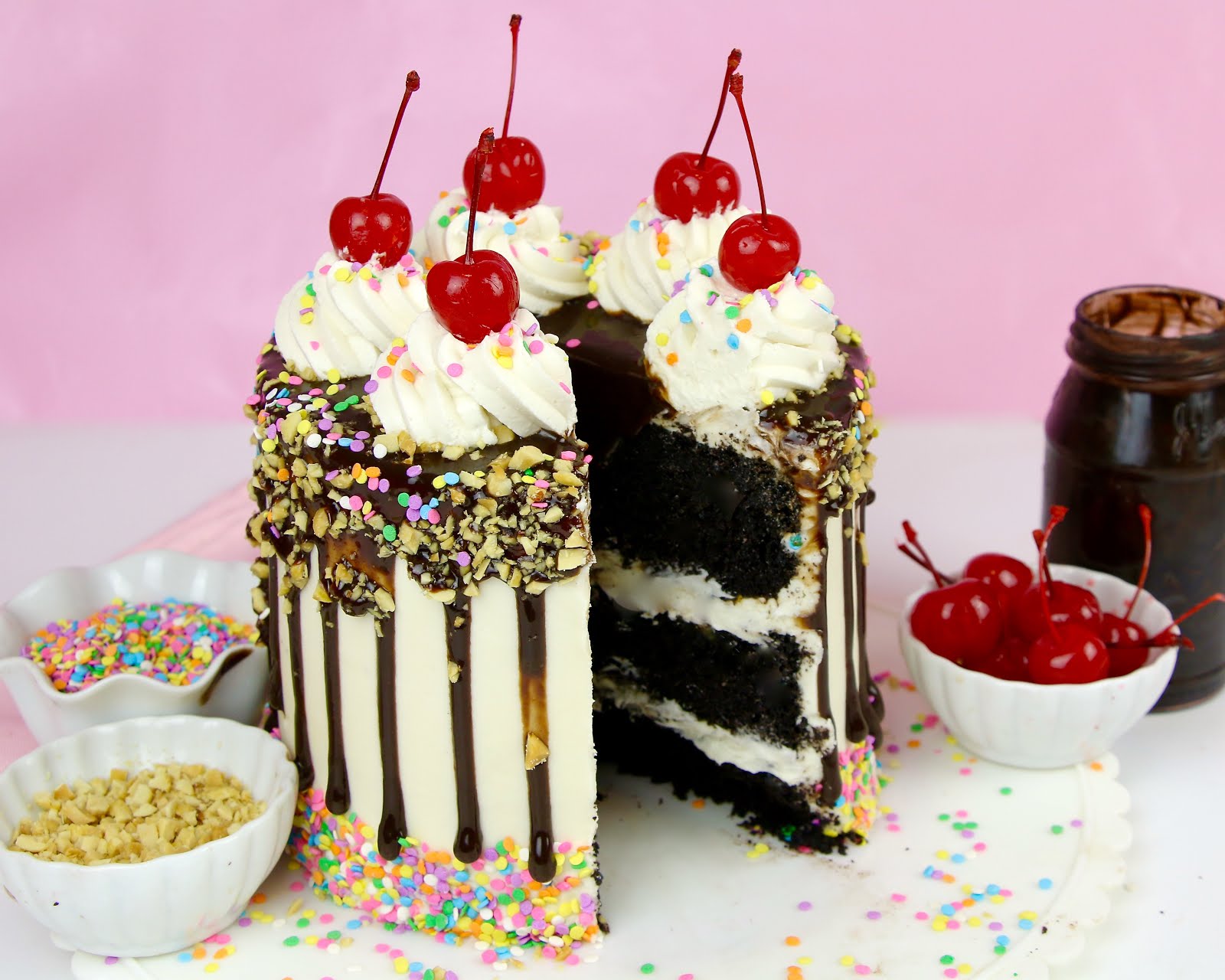 {VIDEO} Chocolate Fudge Sundae Drip Cake - The Lindsay Ann