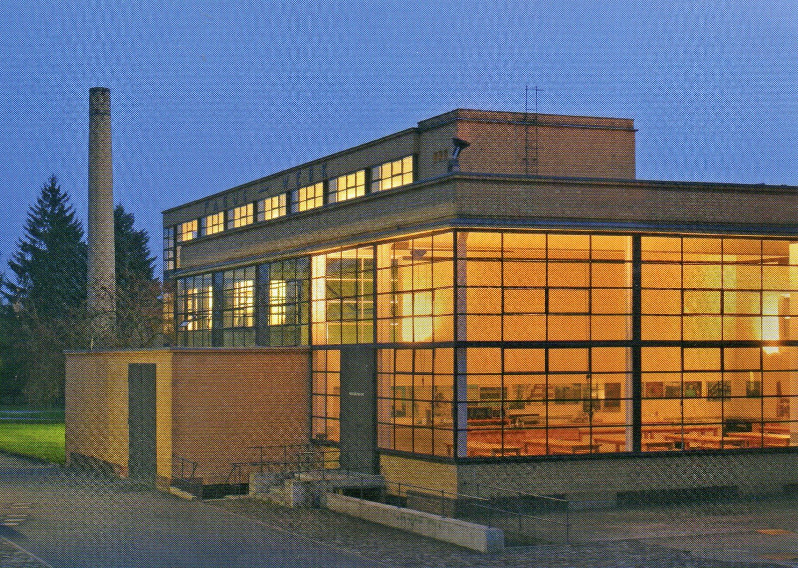 Vormleer 2d/3d Joshua, Nick, Sümeyra en Casper: Walter Gropius; Fagus ...