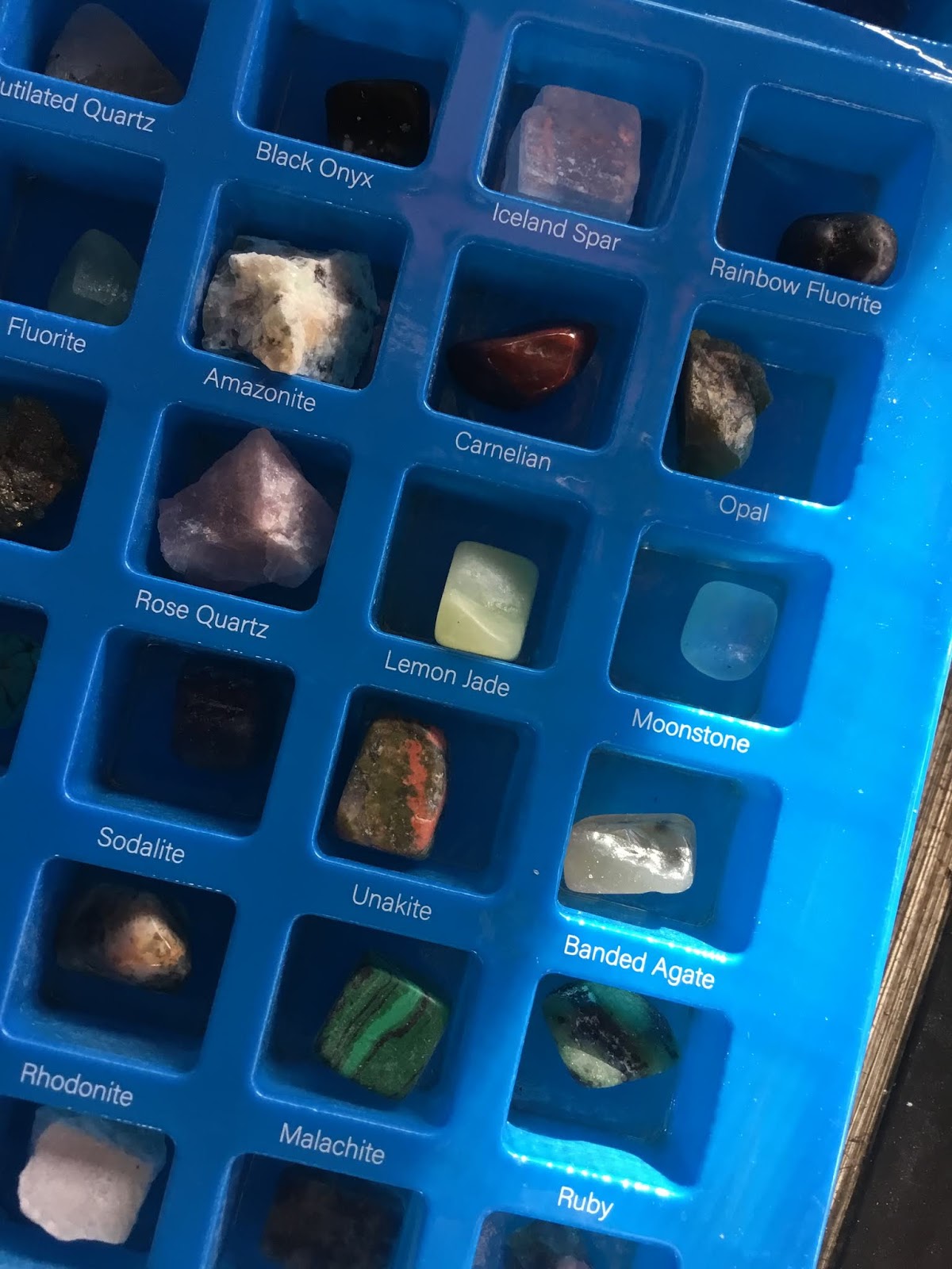 Maria's Space: Rocks, Gems & Geodes Klutz Maker Lab Review Our Blog ...