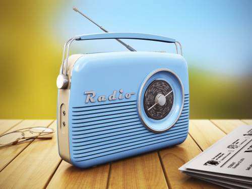 LE COQ PICORE: APPRENDRE UNE LANGUE AVEC LA RADIO