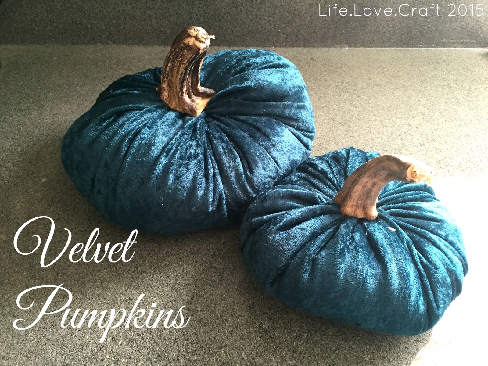 Life.Love.Craft: Velvet Pumpkin Tutorial