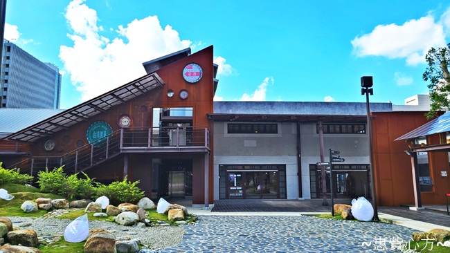 惠貲心方: 【台北景點】「POPOP TAIPEI瓶蓋工廠 台北製造所」南港文青新據點，日本昭和老宅市集，免費打卡逛起來~