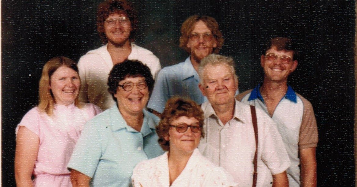 Indig / Guritz family history: Marie (Guritz) & Melvin Swanson, and family