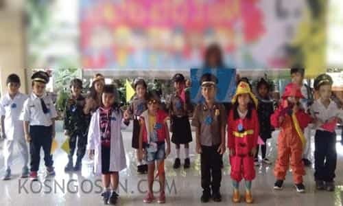 20 Kelebihan dan Kekurangan Memakai Pakaian Profesi - KOSNGOSAN