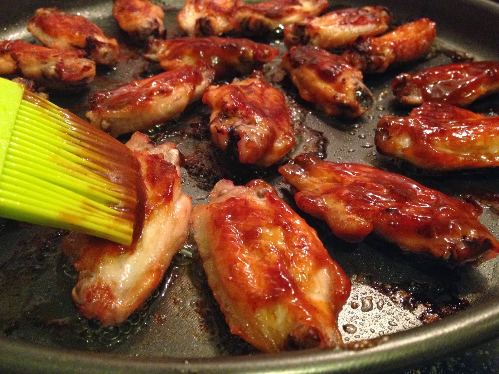 COZINHA GEEK: Buffalo Wings: Asinhas de frango crocantes ao molho barbecue