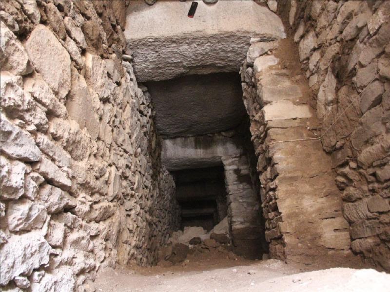 Desentierran grandes estructuras en la capital de los wari