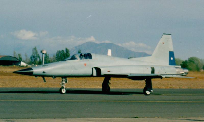 Caza F5 de la FACH