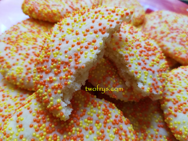 Two Frys: Fall Sprinkle Cookies