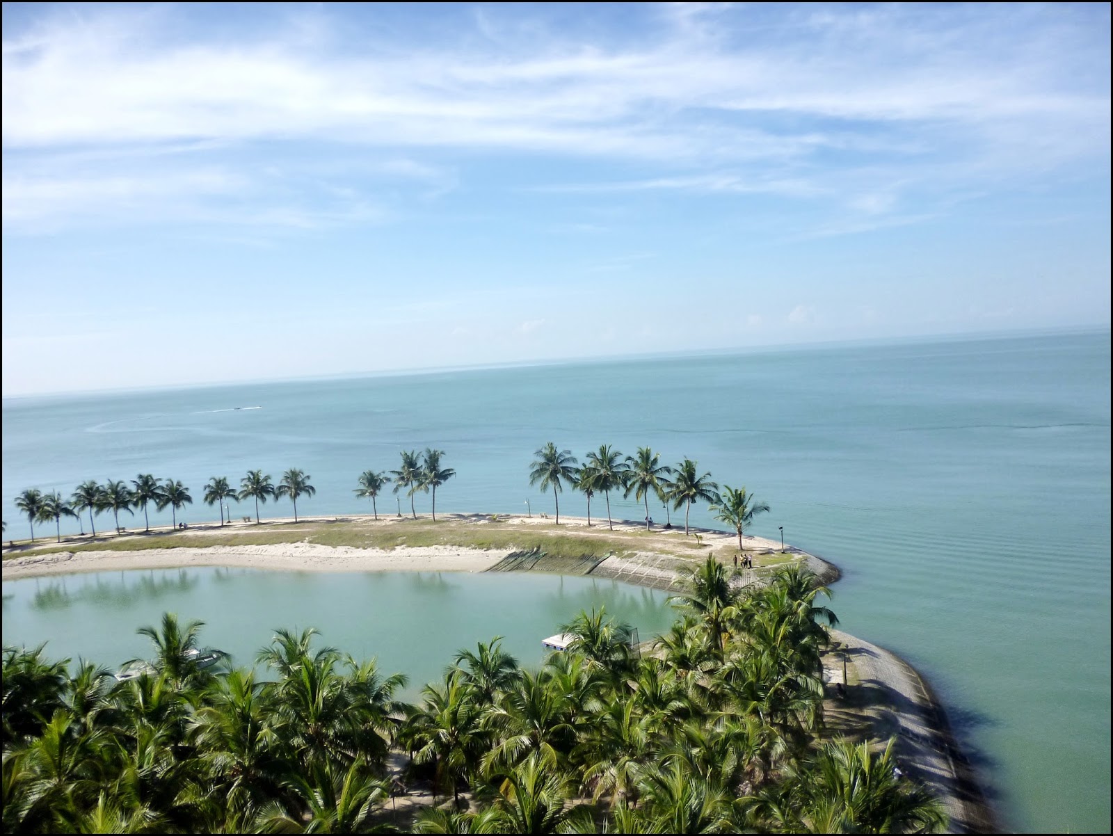 Holiday Paradise Lagoon Apartment Port Dickson