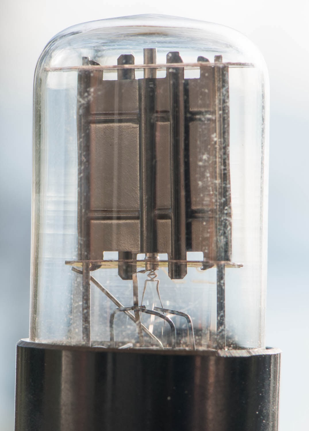 VinylSavor: Tube of the Month : The 6X5