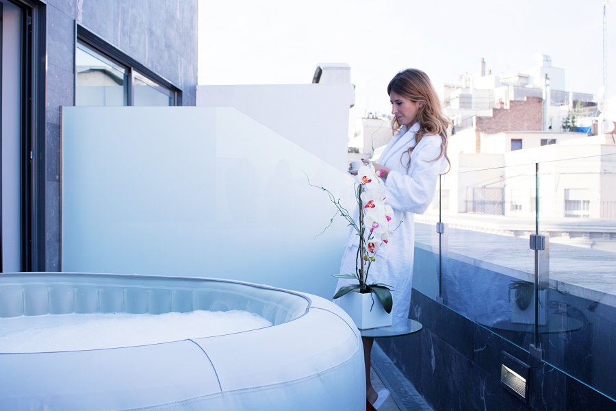 BLOG DE MODA Y LIFESTYLE: EL SPA - JACUZZI DE LA NEW TRENDY HOME