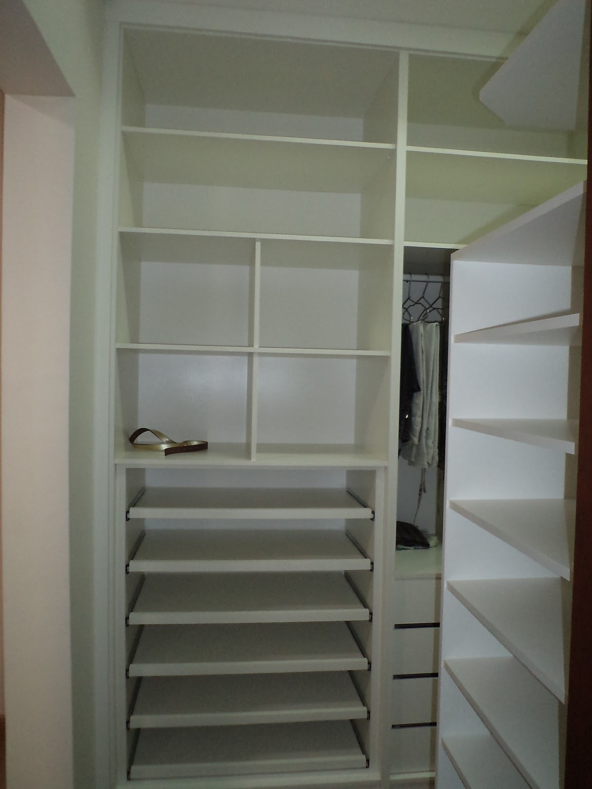 SPJ Móveis Planejados: Closet Branco