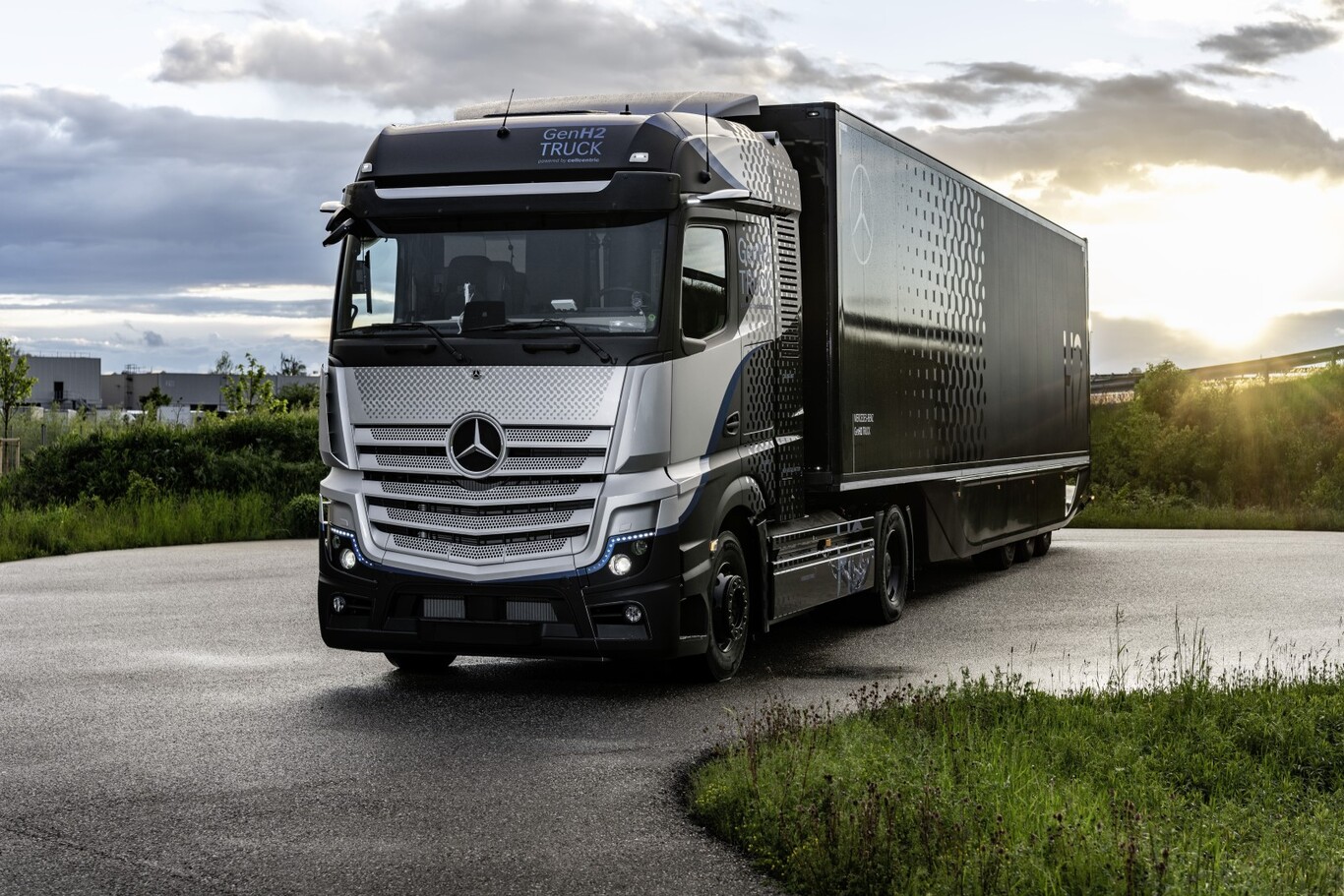 Diario Automotor: El Mercedes-Benz GenH2 Truck (powered by Fuel Cell ...