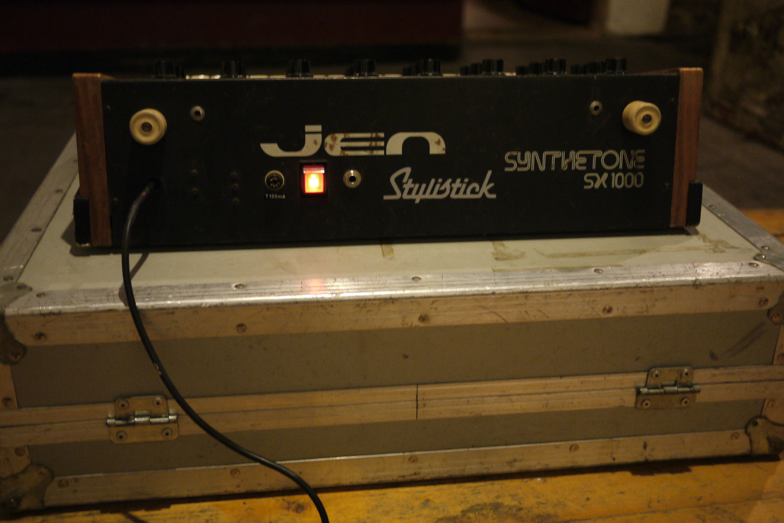 MATRIXSYNTH: JEN SX1000 Analogue Synth