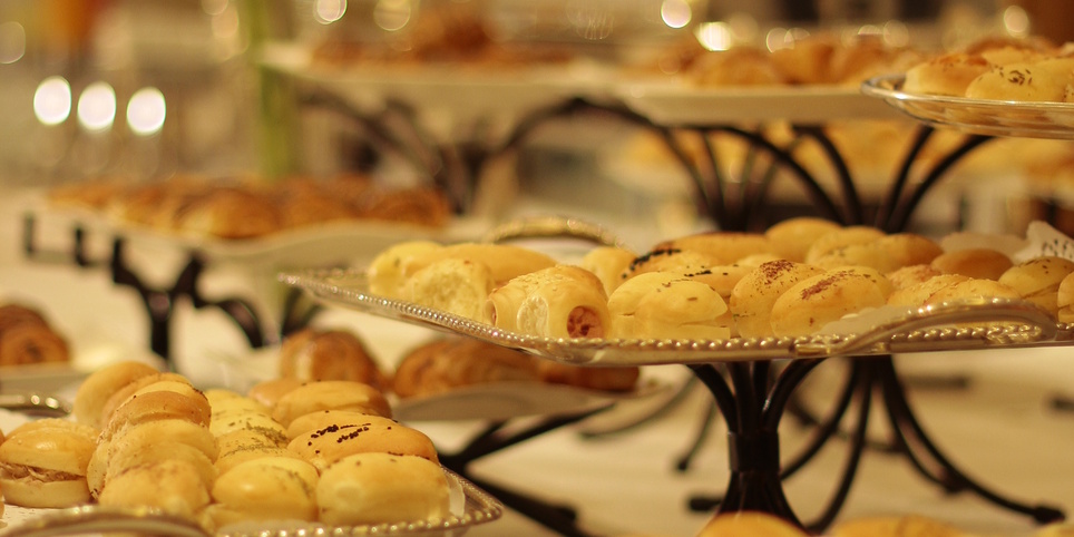 The Regency Kuwait: The Dine Of Your Life In A Hotel In Kuwait Called ...