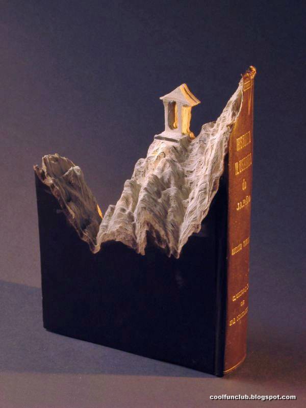 CoolFunClub: Creative Figures Made With Books