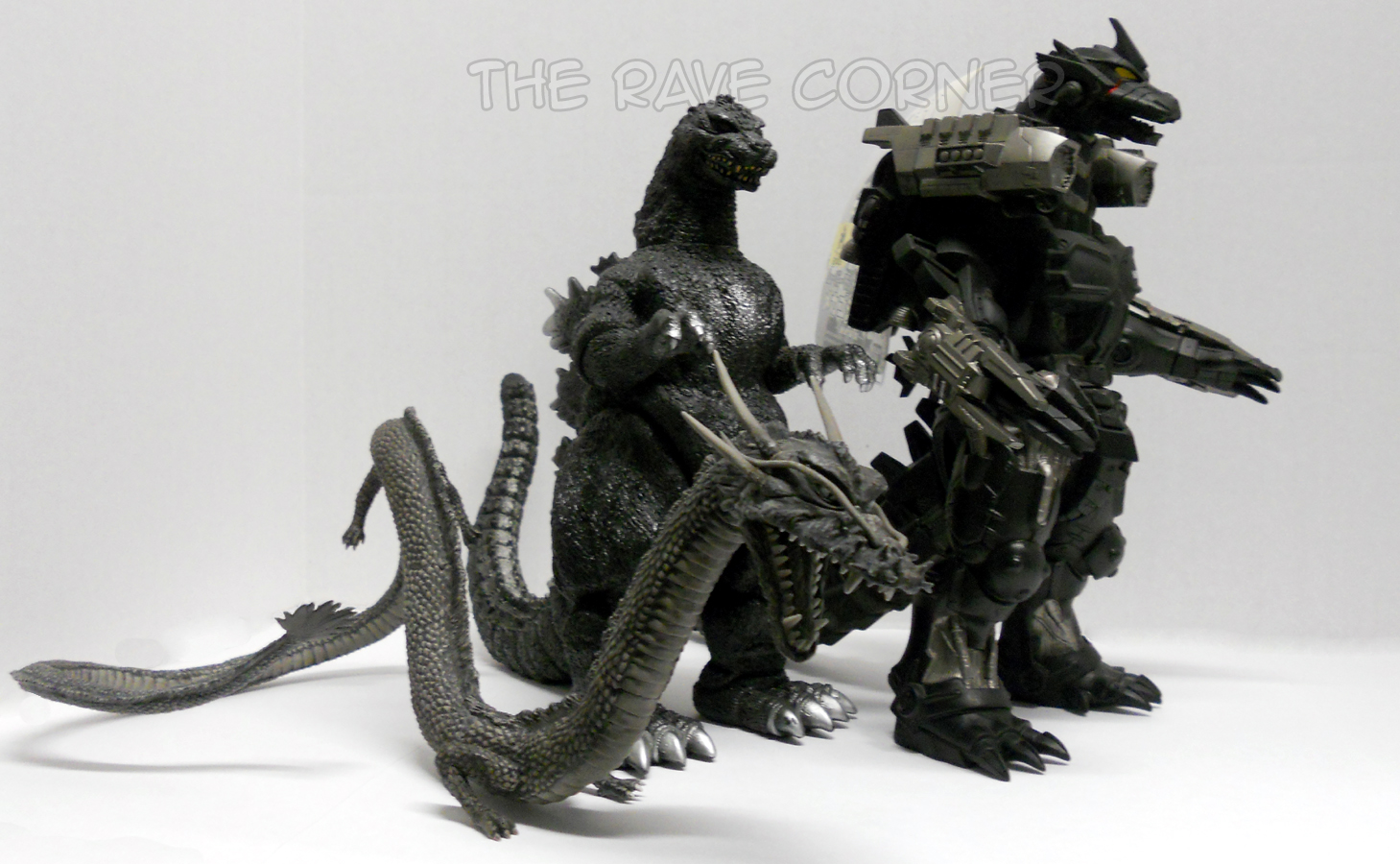 The Rave Corner: X-Plus: Kairyu (Manda) Figure Review