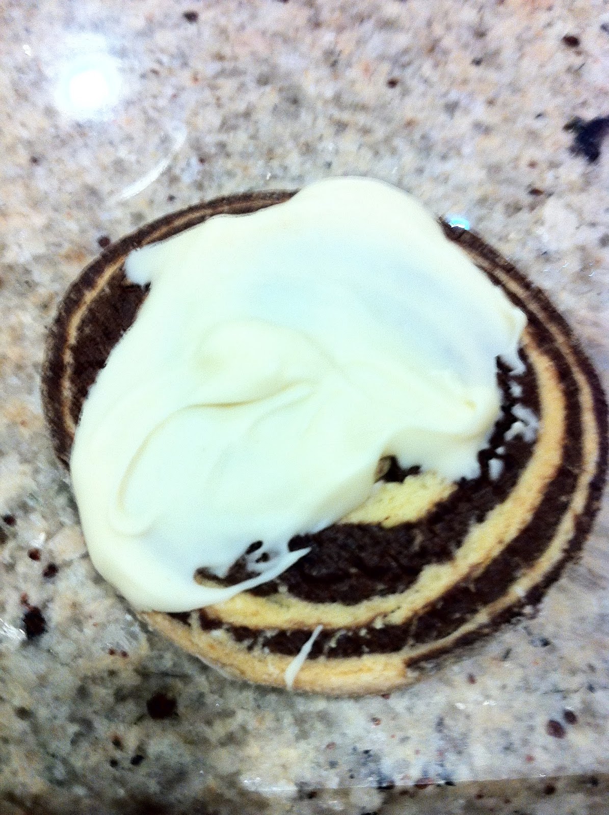 Milis: Vanilla Chocolate Swirl Cookies