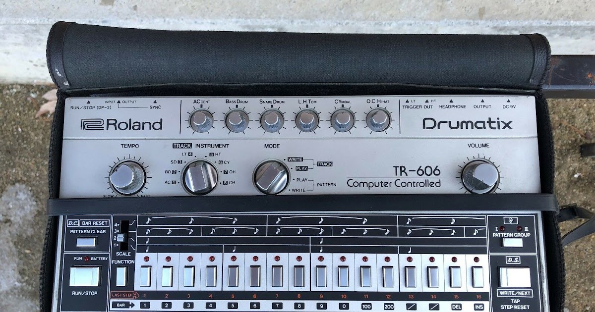 MATRIXSYNTH: Roland TR-606 with Black Bag
