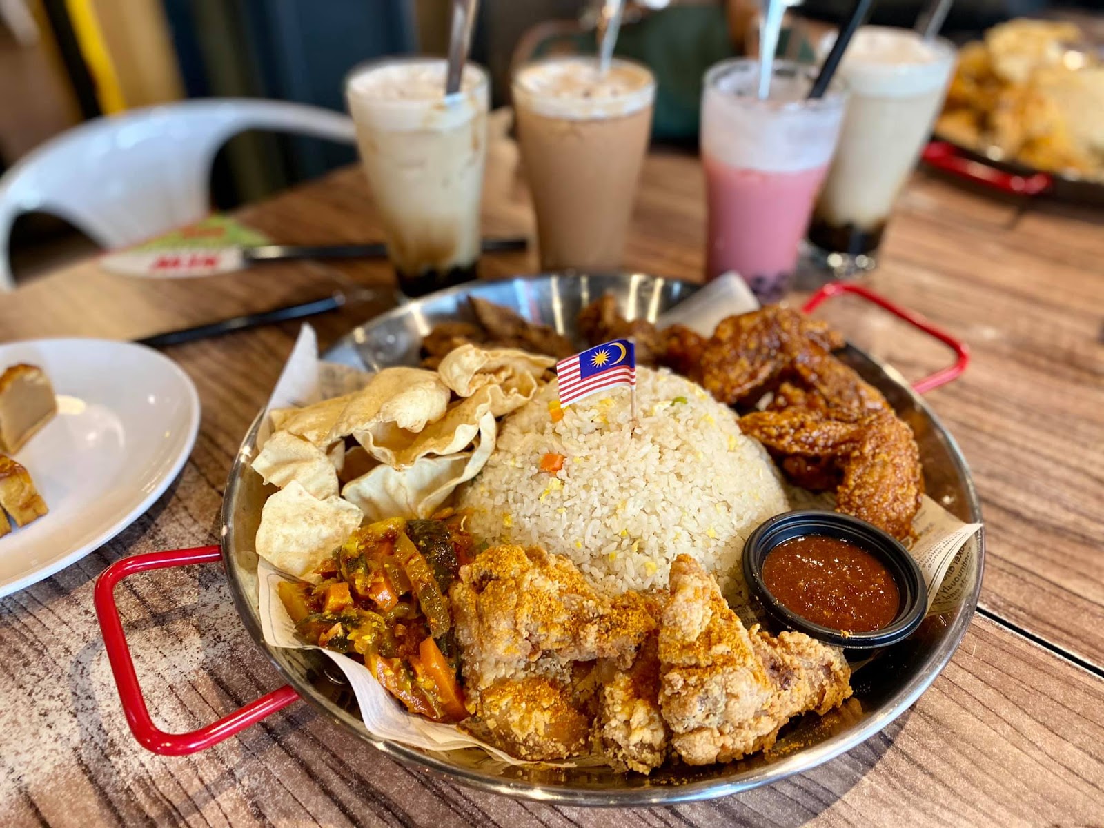 SDS BAKERY & CAFE PERKENAL MENU MERDEKA PLATTER SEMPENA HARI MERDEKA