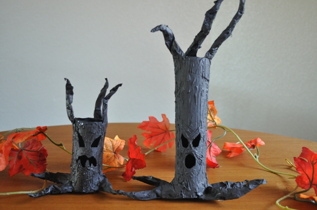DIY Halloween Haunted Tree