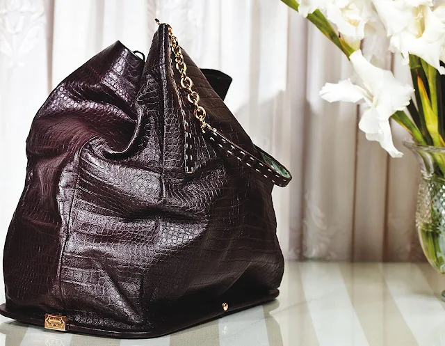 STUNNING GENUINE OSTRICH AND NAPPA LEATHER DESIGNER PURSES (HANDBAGS)