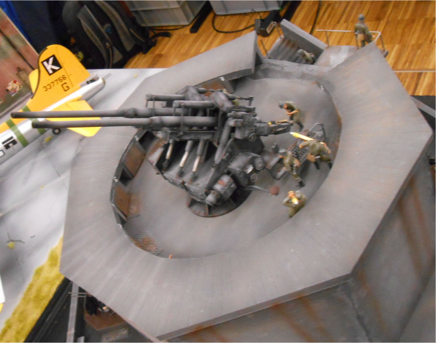 Le canon de 12,8-cm (ou 128) Flak 40.