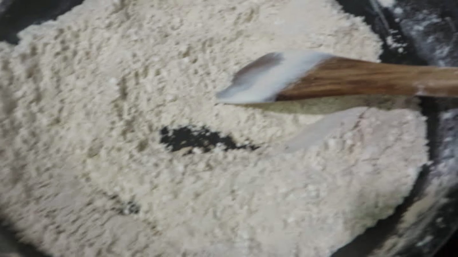 "Nette Cooking": "Ube Polvoron"