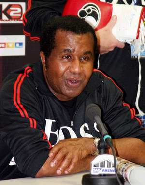 DOCE ONZAS: FALLECE EMANUEL STEWARD , GRAN ENTRENADOR DE BOXEO